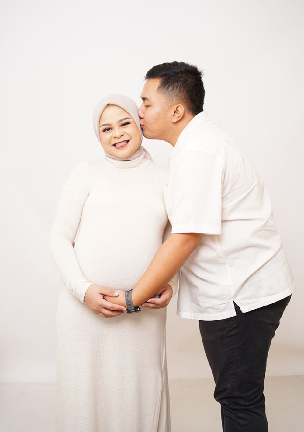 Jasa Foto Kehamilan / Jasa Foto Ibu Hamil (Maternity) di Jakarta